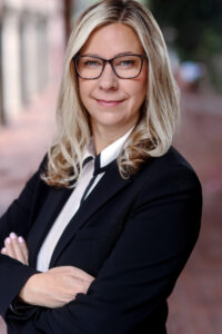 Jenn Liakos | Jenn Liakos Law